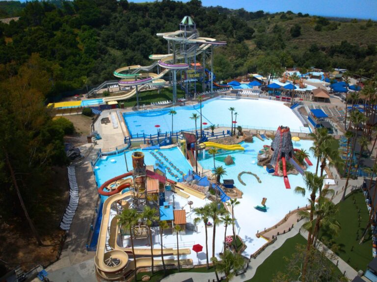 Raging Waters LA - California's Largest Waterpark